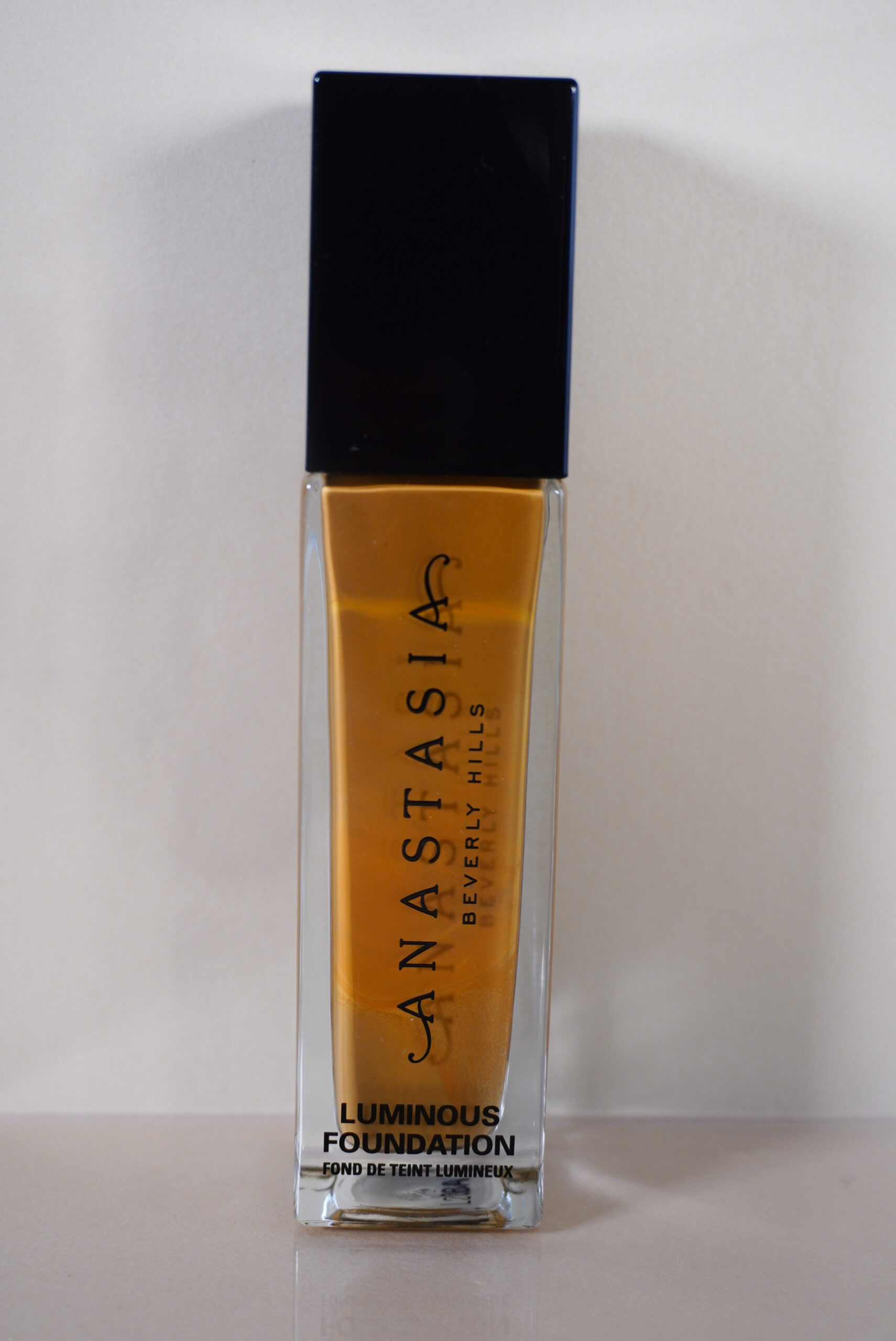 This Anastasia Beverly Hills Luminous Foundation Gives You Dewy Makeup ...